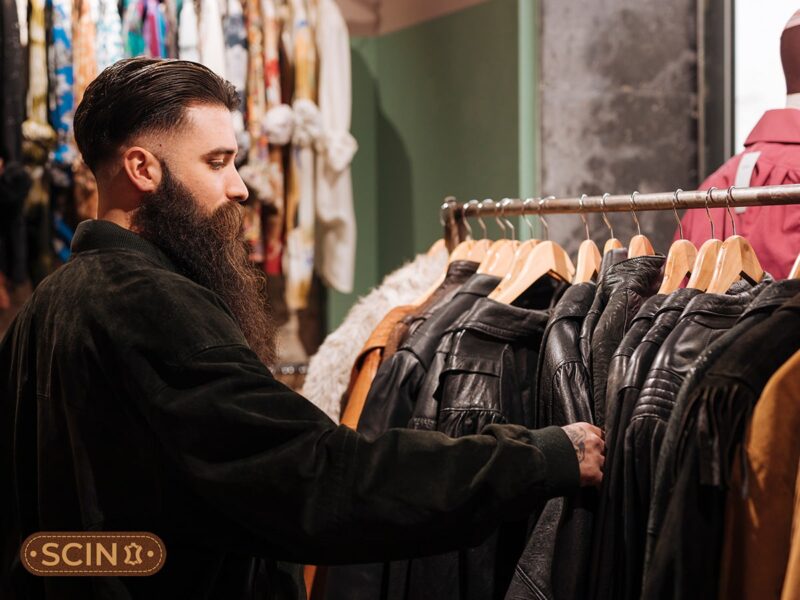 How Should a Leather Jacket Fit? Guide