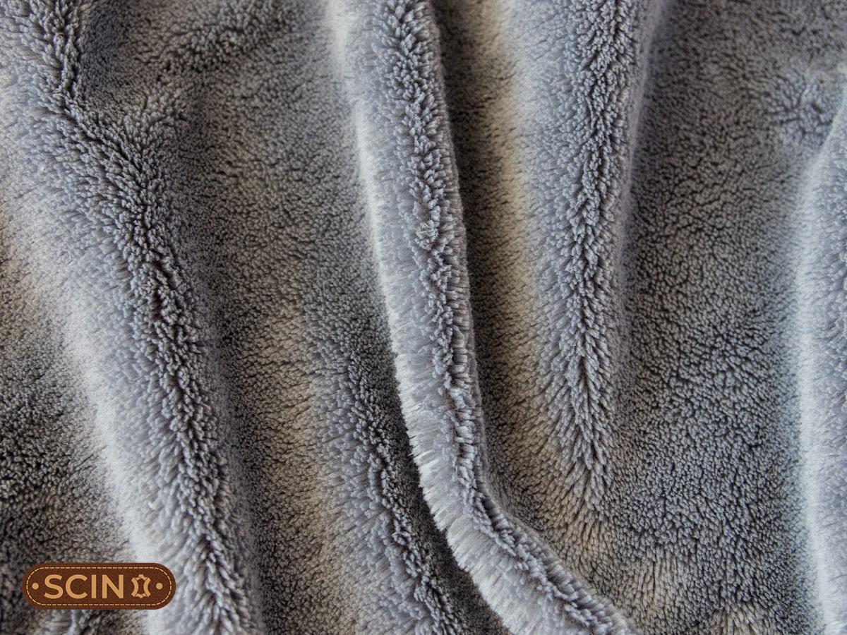 Shearling vs Sherpa: Which Material is Better for Winter?